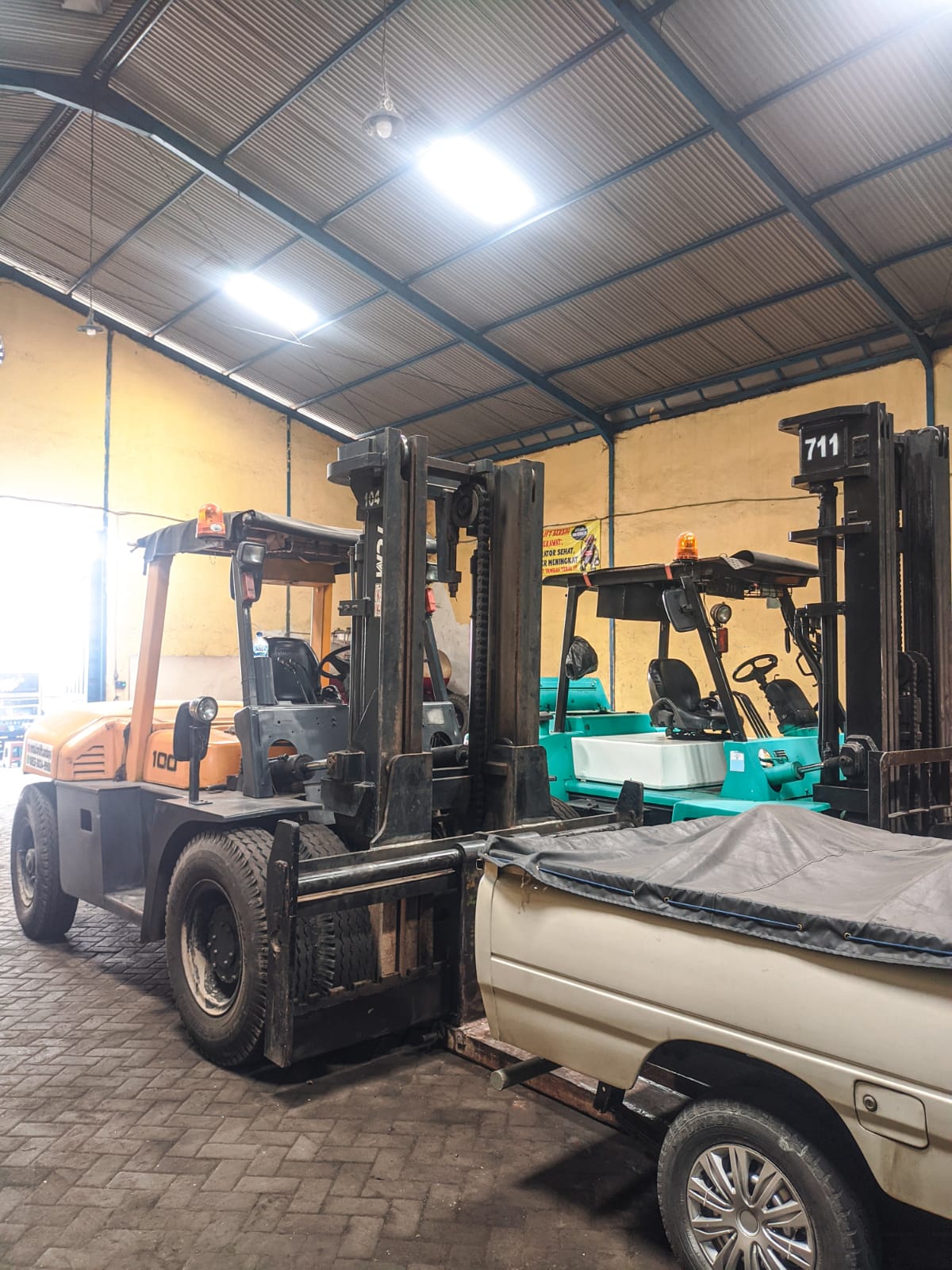 Rental Forklift Banyu Urip Surabaya - Sewa Forklift Surabaya